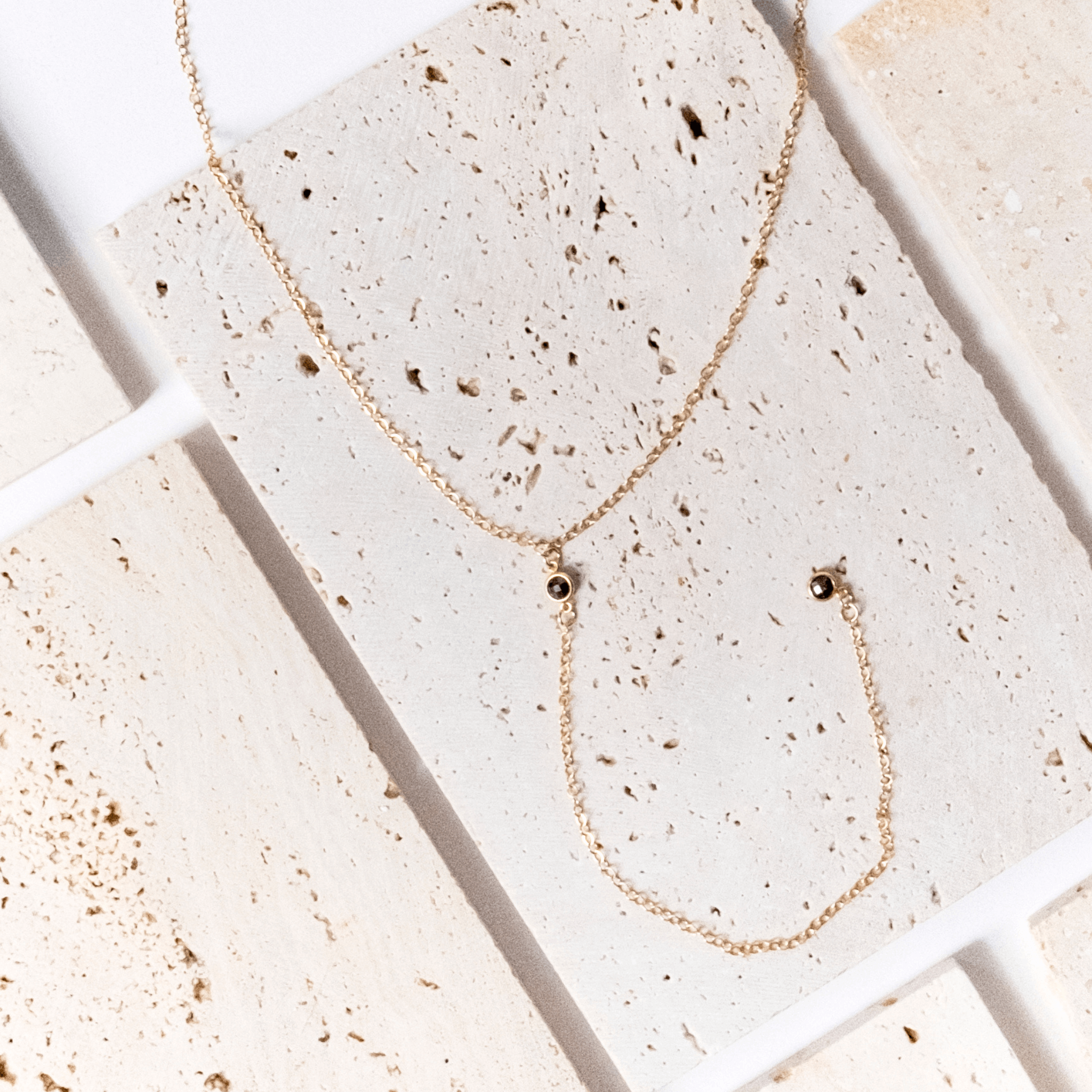 14K Gold-Filled Round Bezel Drop Lariat Necklace – Verita New York